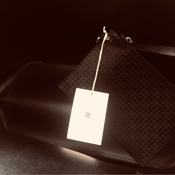 Givenchy | Bags | New With Tag 49 Givenchy Chito Wing Dog Print 4g ...